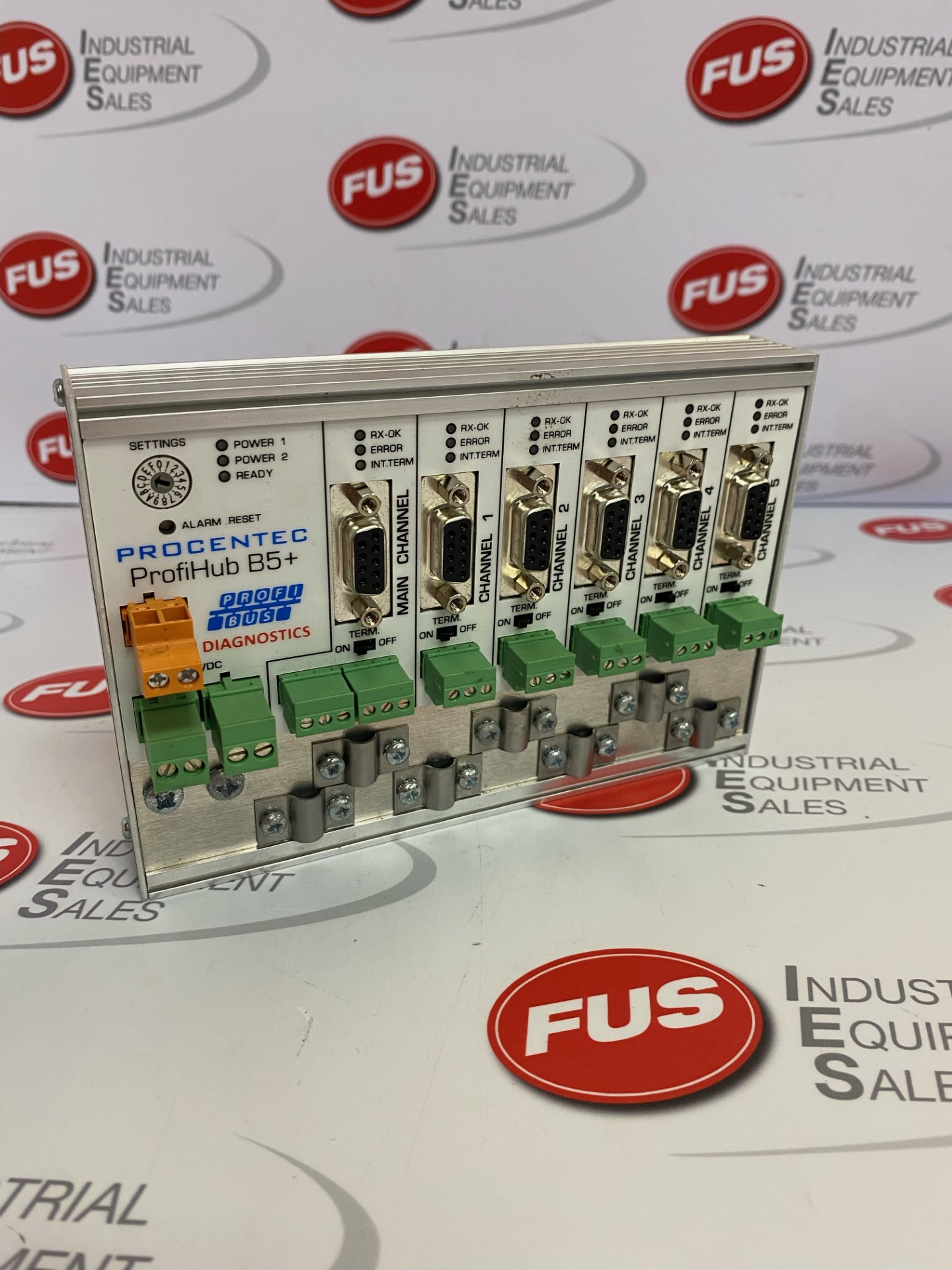 Procentec ProfiHub B5+ 17020, Network Hub Procentec 17020RD - FUS ...