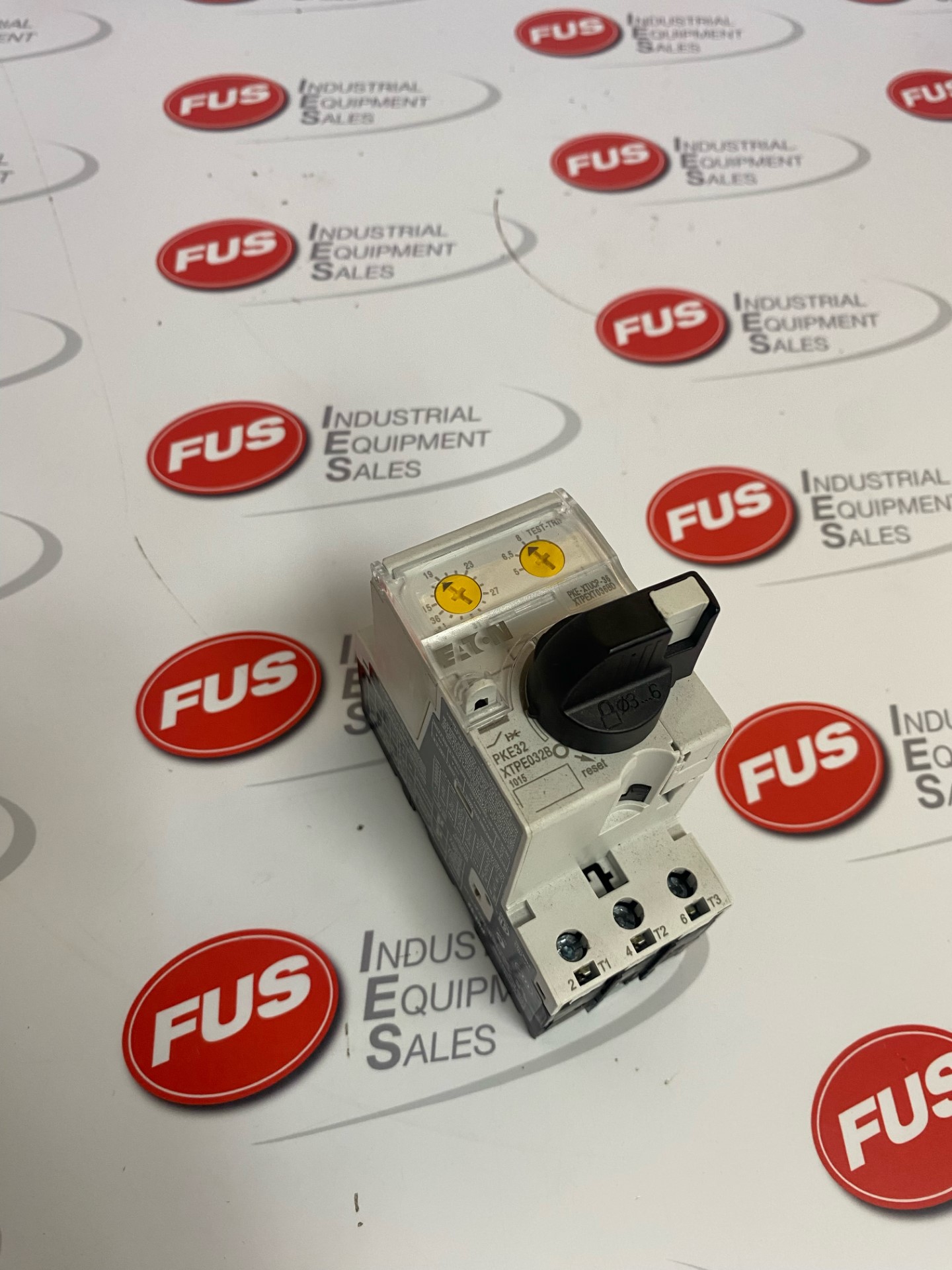 Moeller Electric PKE32 Circuit Breaker - FUS Industrial