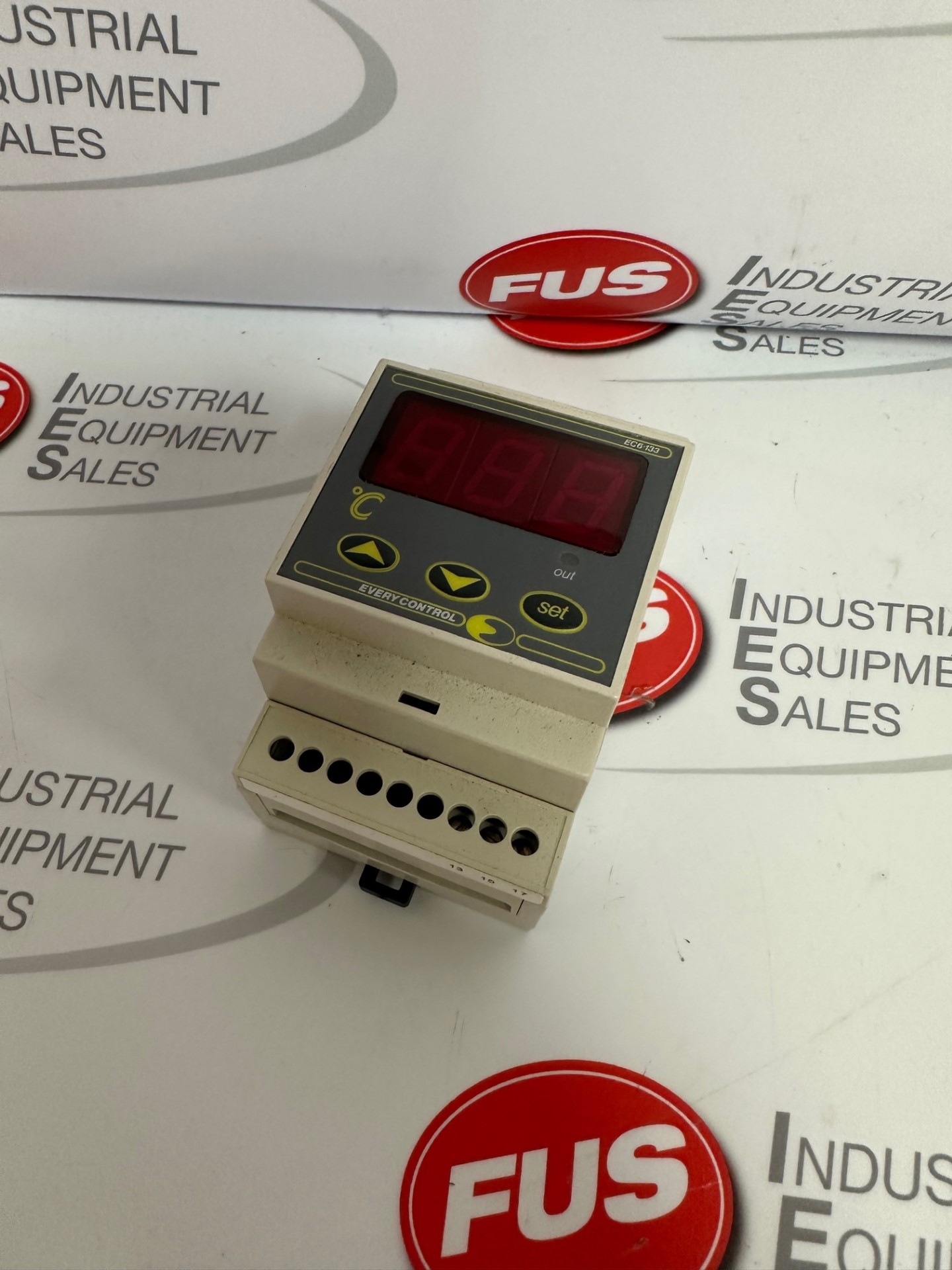 Every Control EC 6-133 CA24 S001 Temperature Controller - FUS Industrial