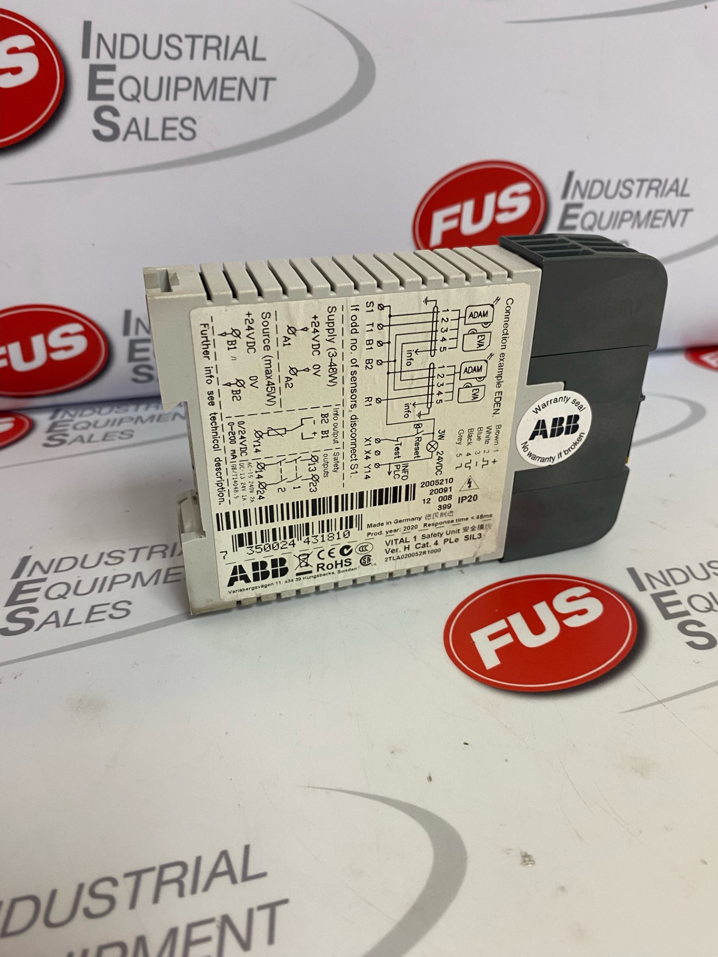 ABB VITAL1 2TLA020052R1000 Safety Unit - FUS Industrial