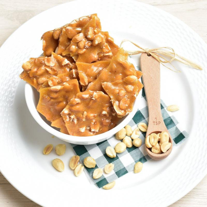 Gourmet Peanut Brittle & Fresh Peanuts