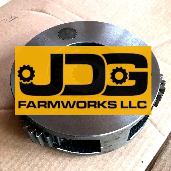 AT213717 SWING MOTOR CARRIER ASSEMBLY. JOHN DEERE 160LC 200LC