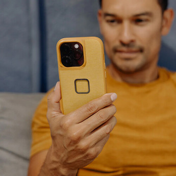 Peak Design Everyday Fabric Case for iPhone 15 (Sun) - Berger Brothers