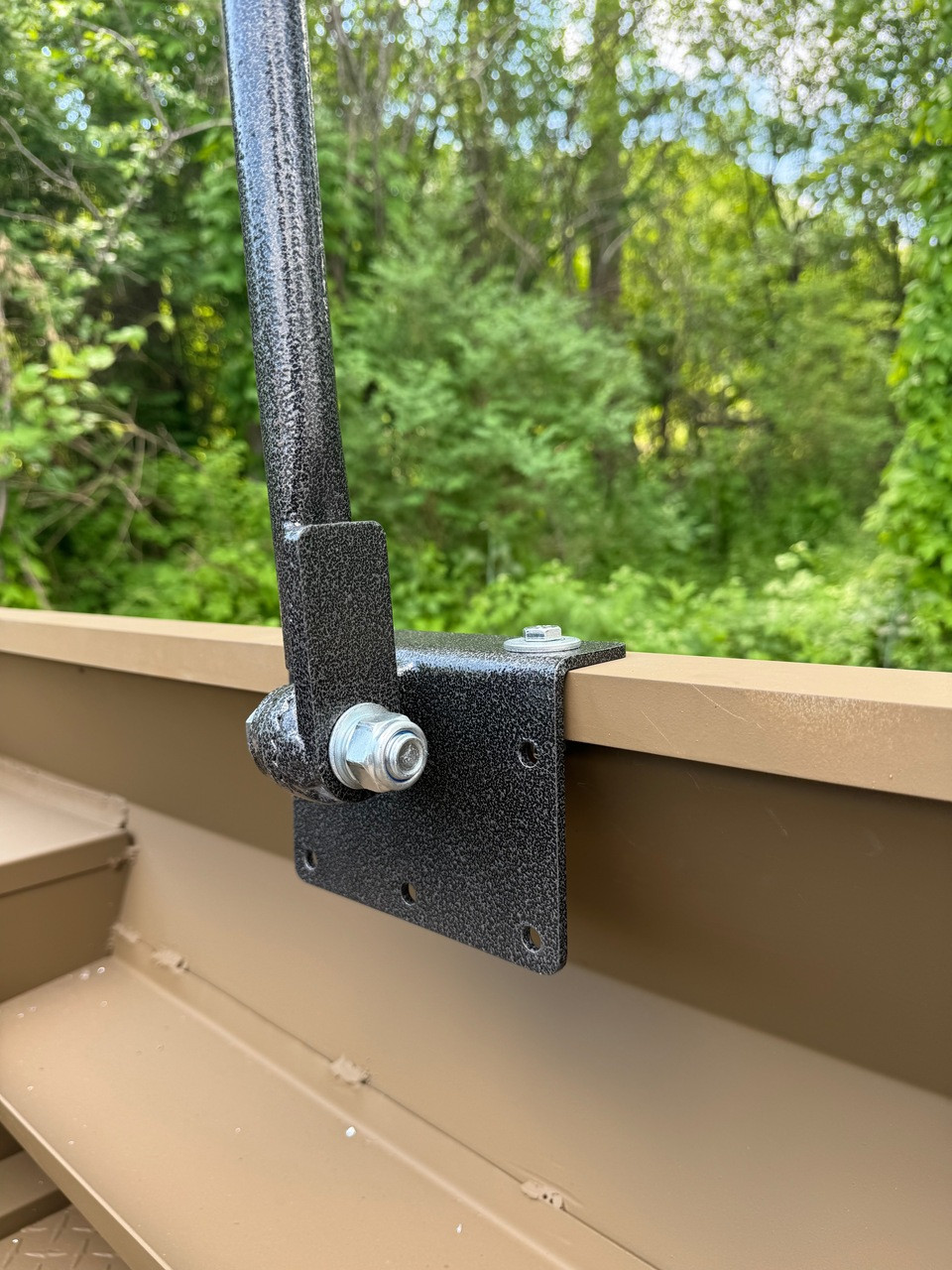 GRAB BAR - SIDE MOUNTED - Mud-Skipper