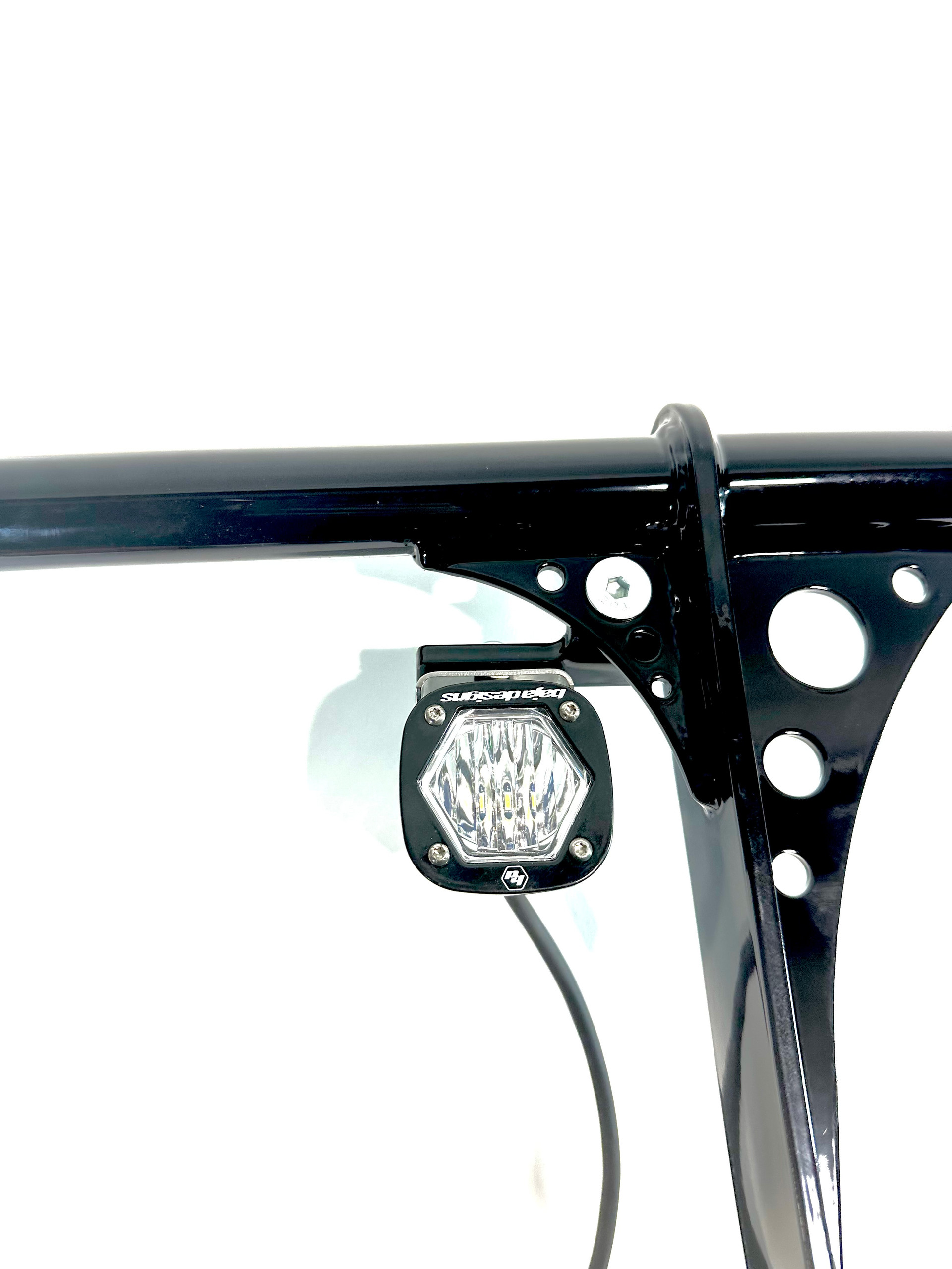 Adjustable t-bar handlebar for dynas and sportster with integral riser