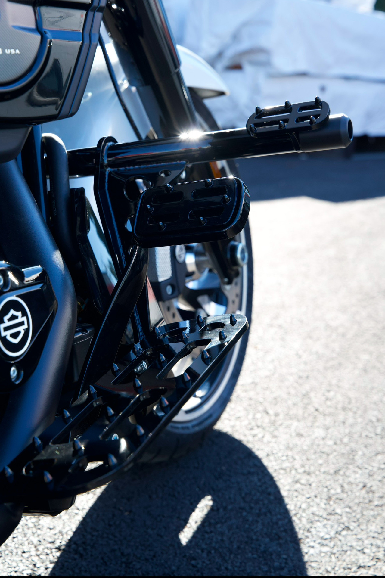 dyna front crash bar crash cage highway peg 210 street bob low rider
