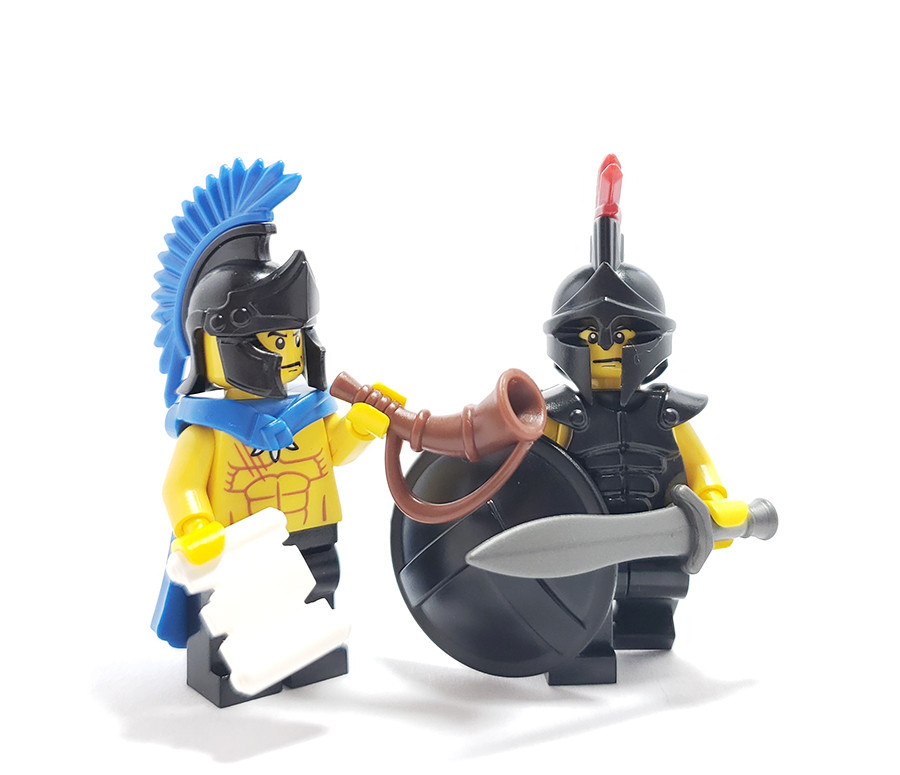 Minifigure Helmet - Spartan Helmet