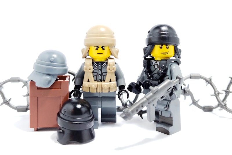 Custom LEGO Italian Tanker Helmet Revealed! - BrickWarriors