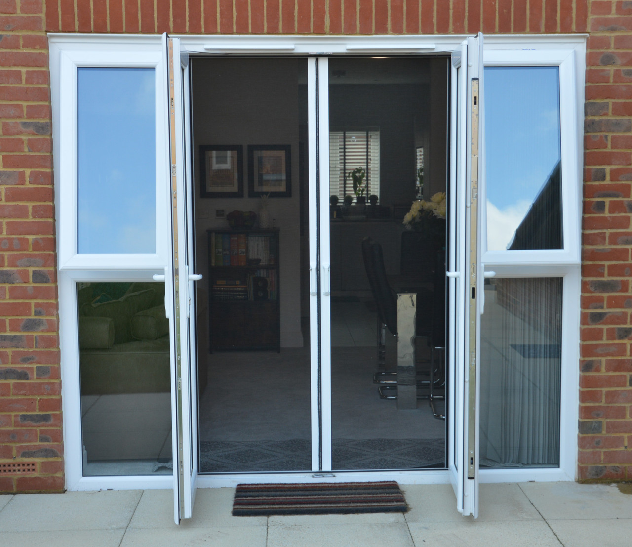 Pull down window fly screen - Small | DIY Fly Screens