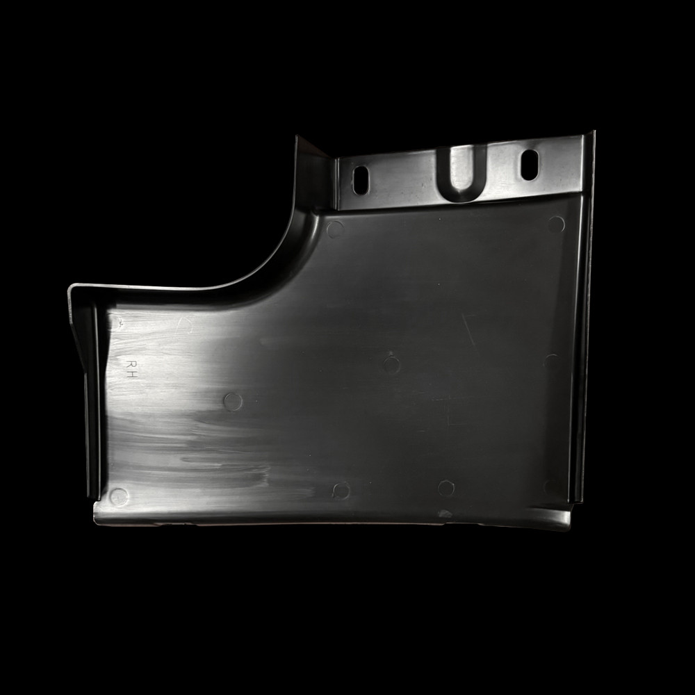 1981-87 Square Body Chevy & GMC Truck Hard Plastic Splash Shield Right