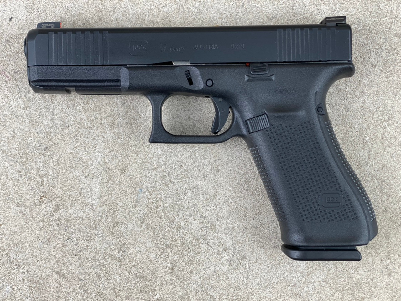 PD Trade | Glock 17 Gen5 | 9mm | Bold Night Sights | Unissued