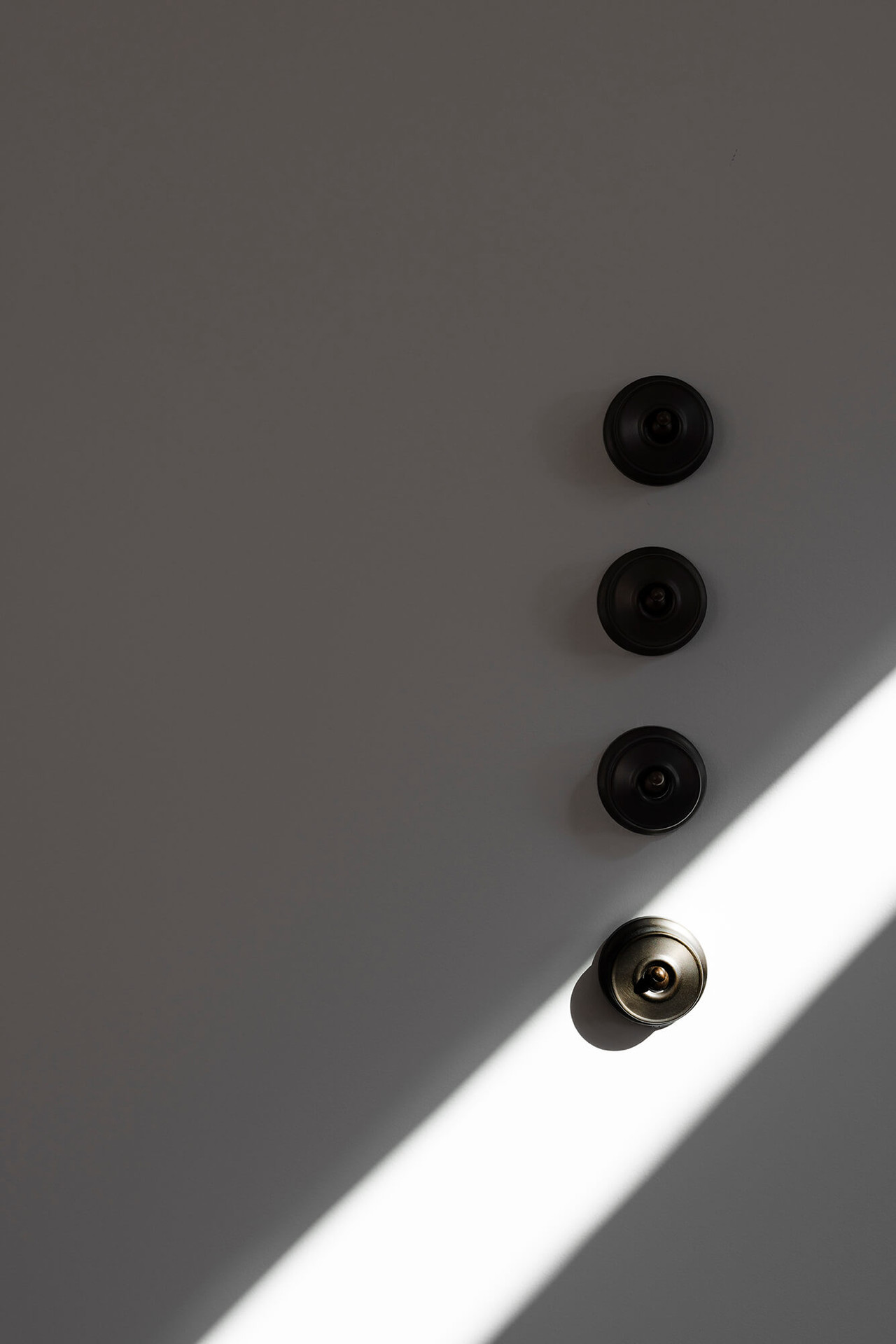 Tradco Federation Toggle Light Switch | 62mm | Antique Brass