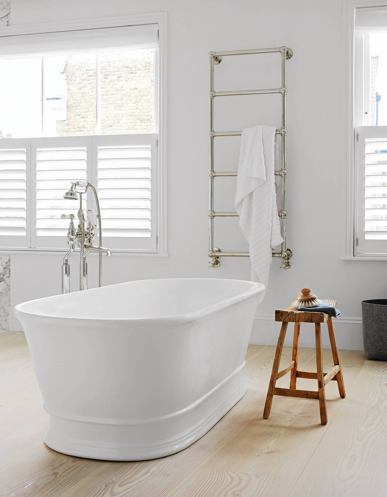 Turner Hastings Cambridge TitanCast Free Standing Bath - Timeless Elegance