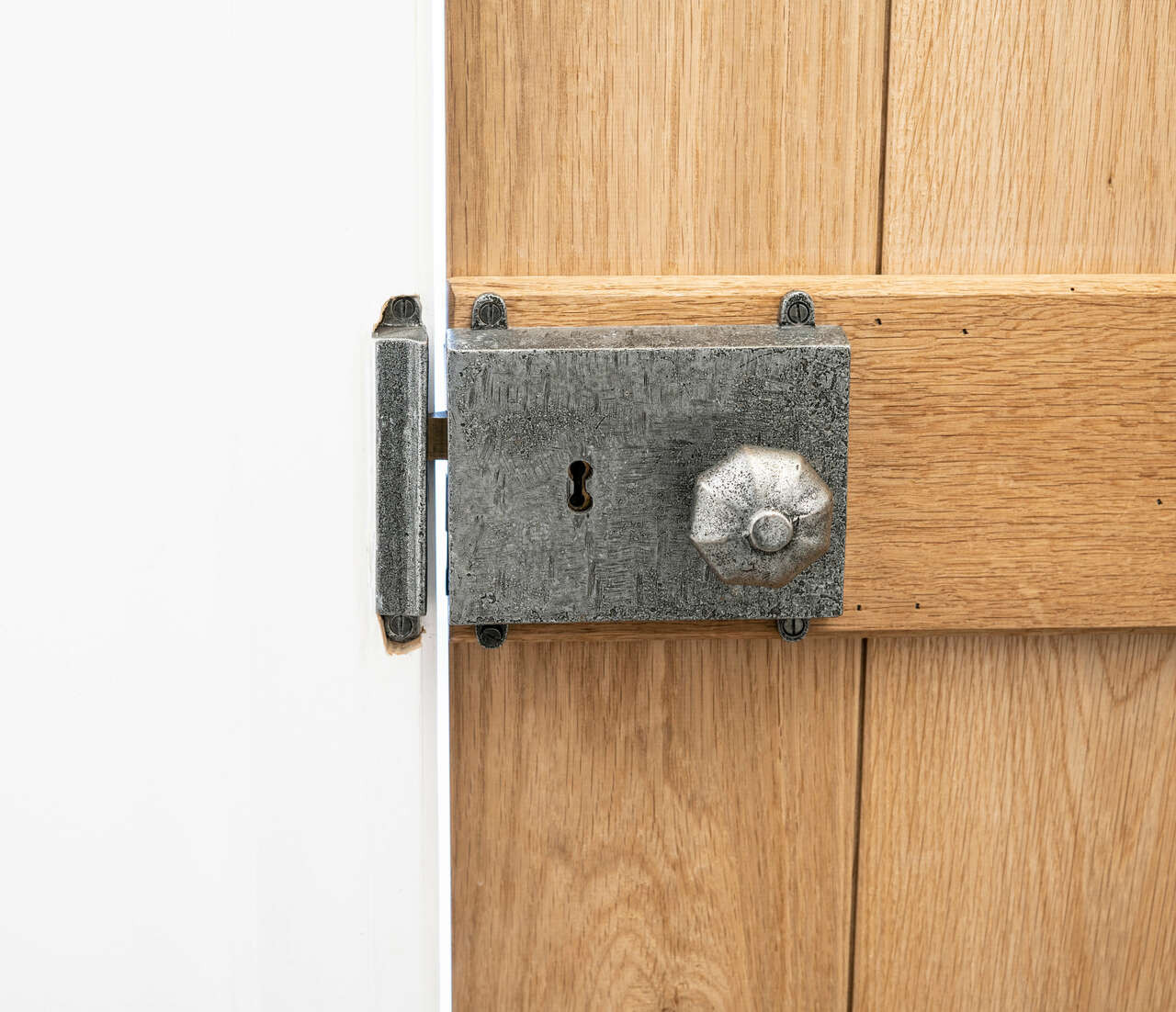 From The Anvil Rim Lock & Cover Reversible | 154mm | Pewter