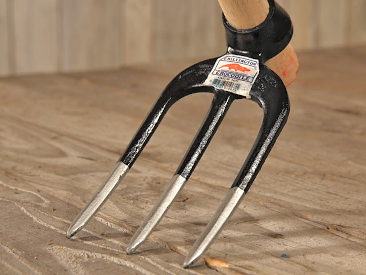 Chillington Heavy Duty Hoe - Long Life Garden Tools