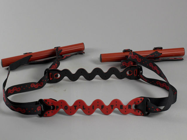 The New Pot Lifter for Lifting Large Pots Around The Garden