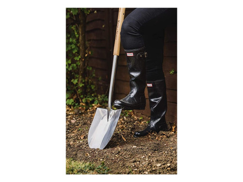 Pointed Spade - Stainless Steel and Ash Wood