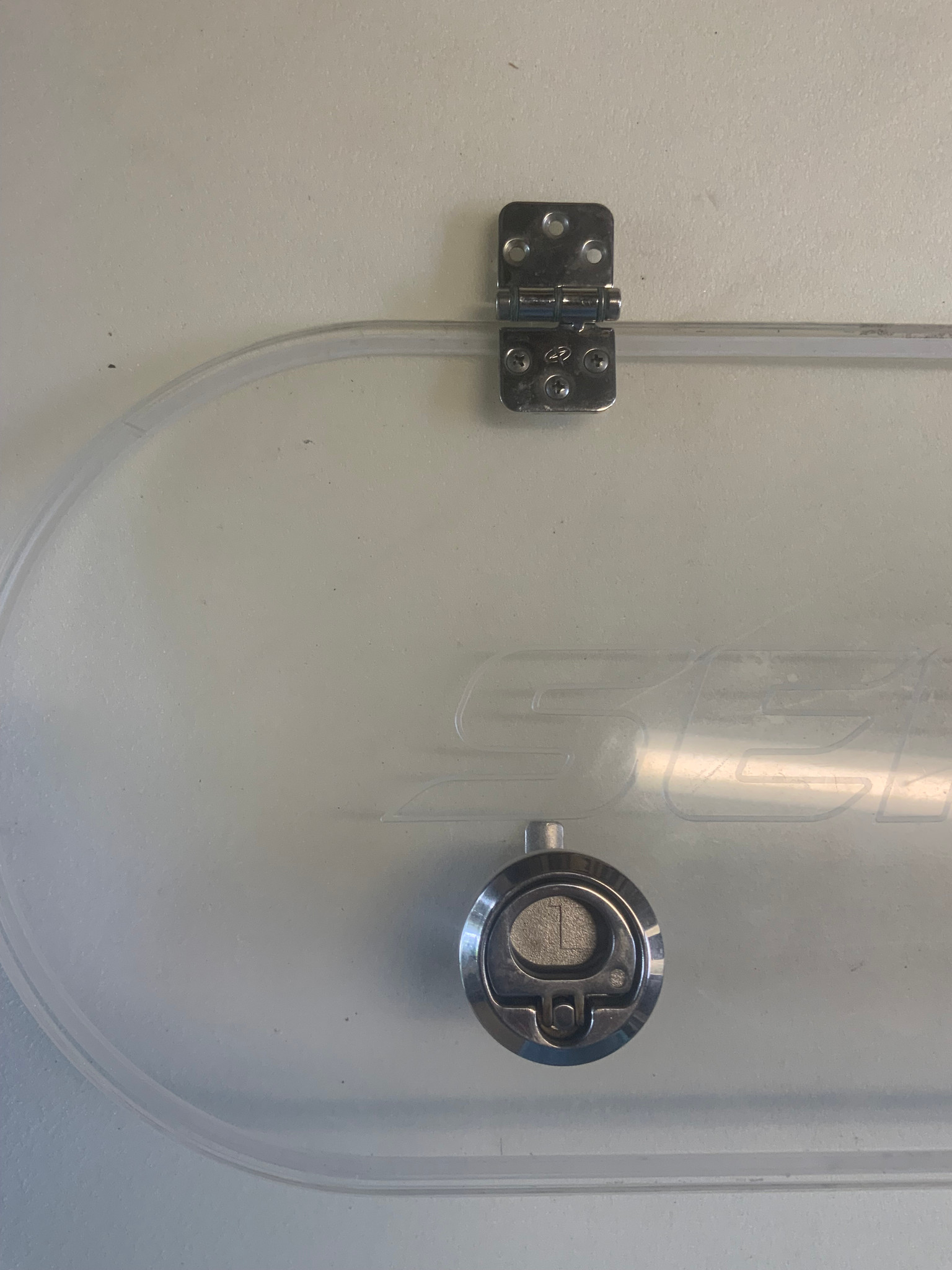 Non Locking Latch for livewell lid - Sea Pro Boat Parts