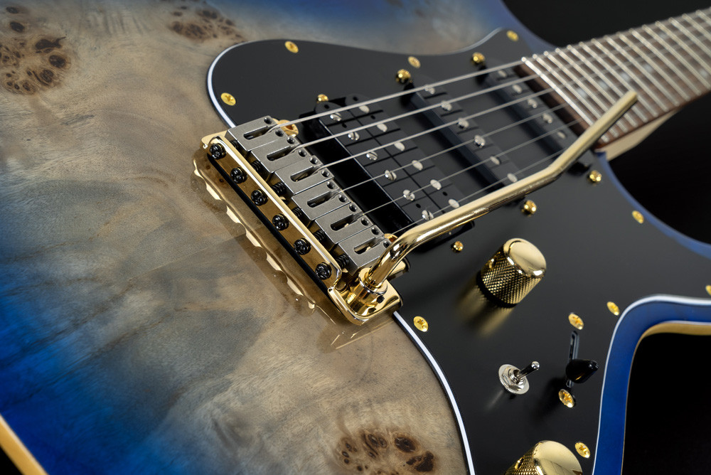 Michael Kelly Custom Collection 60 Blue Burl Burst - bmusic