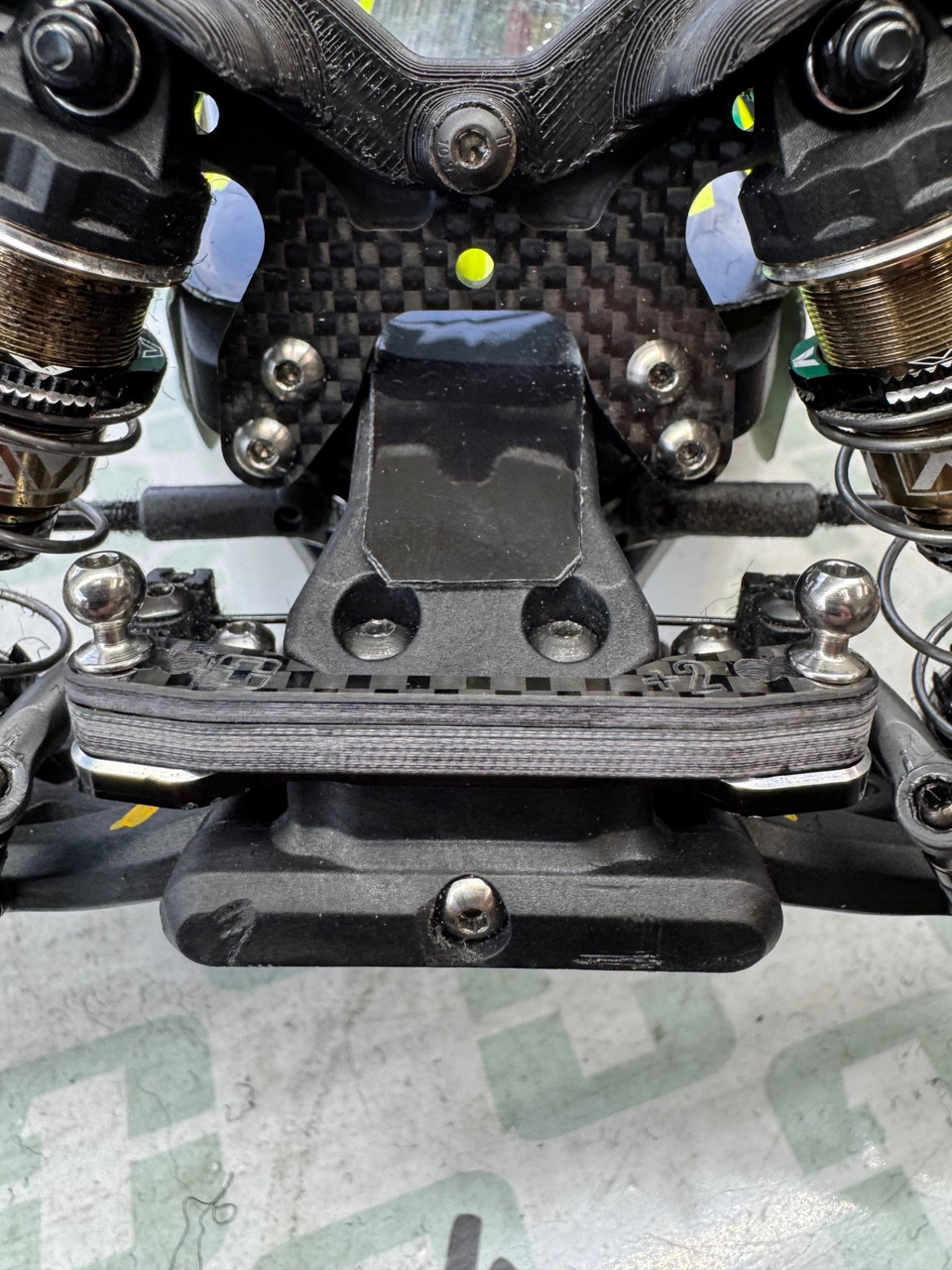 Front Link Mount C/F Spacer Kit LD3 (3pc) - RC One Racing