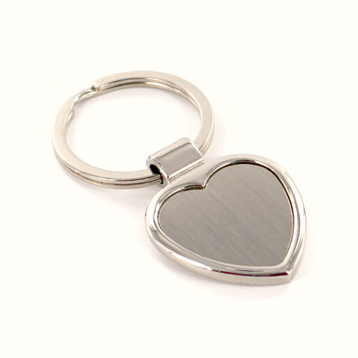 Personalized All Metal Silver Color Heart Keychain - ForeverGifts.com