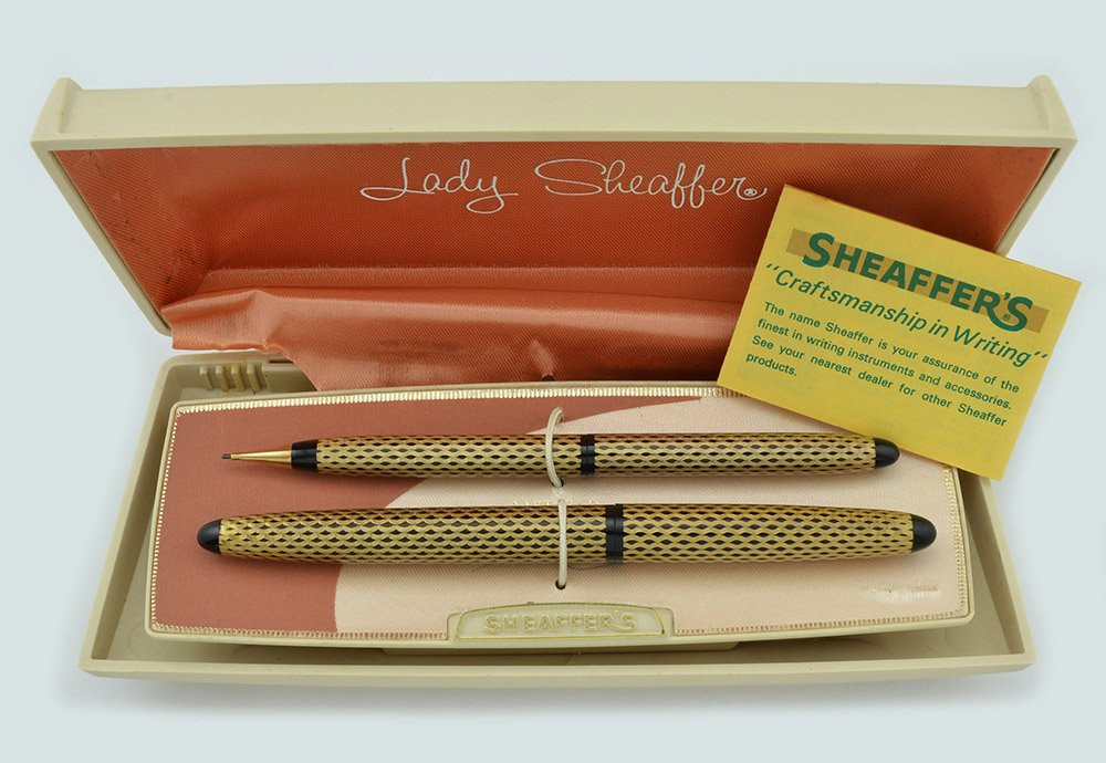 Lady Sheaffer IV Skripsert 1960s Set - Paisley Black, Fine Short ...