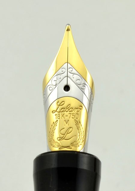 Laban Flat Top Fountain Pen - Gold Filigree Paneled Design, 18k Medium ...