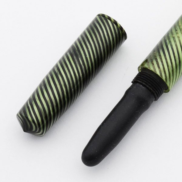 Wahl Eversharp Bantam Fountain Pen - Green Spiral Striated, Bulb Filler ...