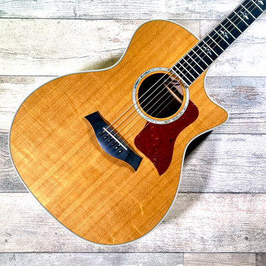 2005 Taylor 615CE -Grand Auditorium ES1.3 pickup