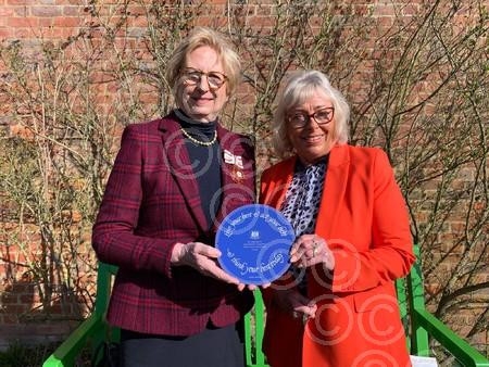 39382639-Alison Webb right , the founder of Dereham Cares, and Melinda ...