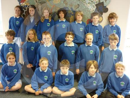 21484823-SUBMITTED PICTURE from Woodborough School. Year Six Leavers ...