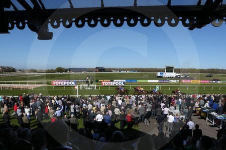 27508309-Musselburgh Races 1 SA : Musselburgh Racecourse makes history ...