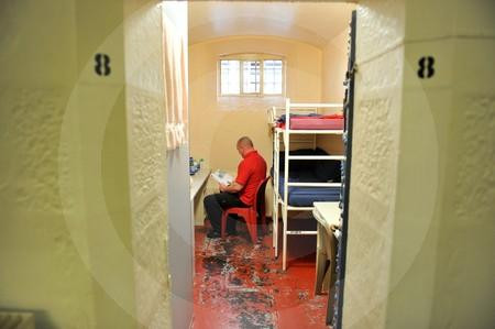 25223209-Picture Nick Ponty Behind the bars at Barlinnie - General ...