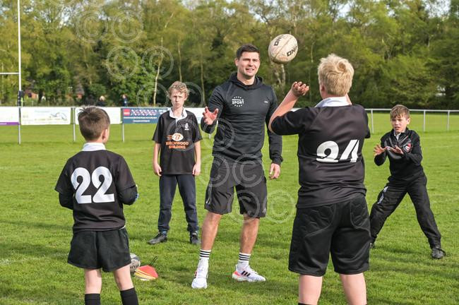 39707722-Rugby stars Ben Youngs and Austin Healey visit Holt rugby club ...