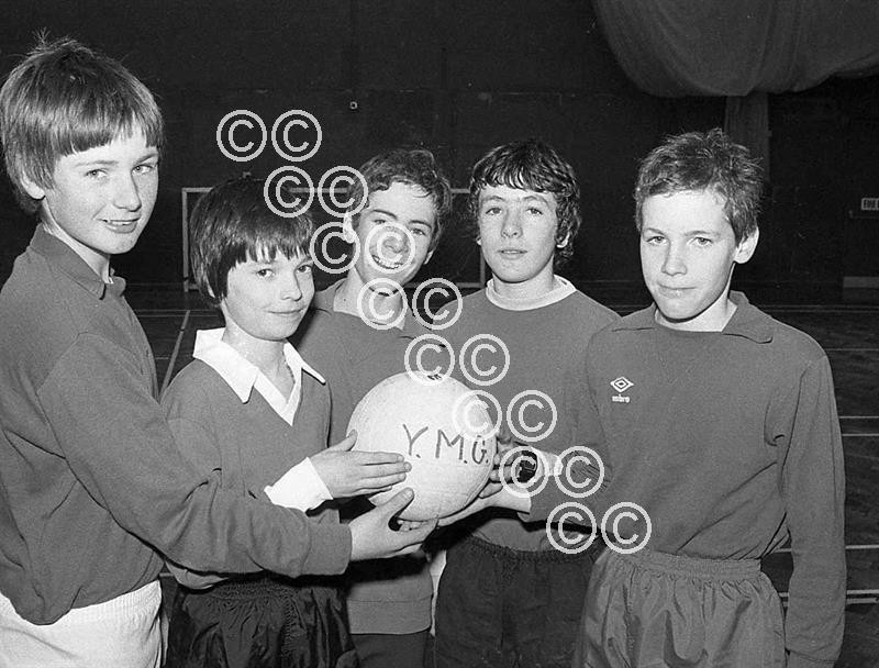 39861267-Flintshire Bygones 4..Ysgol Maes Garmon 5 aside Urdd Football ...