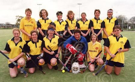 39559332-Romsey ladies 3rd hockey team. From left, back, Sue Gregory ...