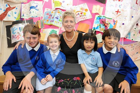 15444310-19/07/10 SU50697 Address: Nonsuch Primary School,Chadacre Road ...