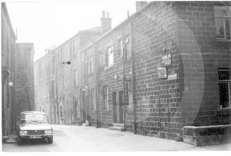 5614453-Old archive pictures showing general views of Bramley ...