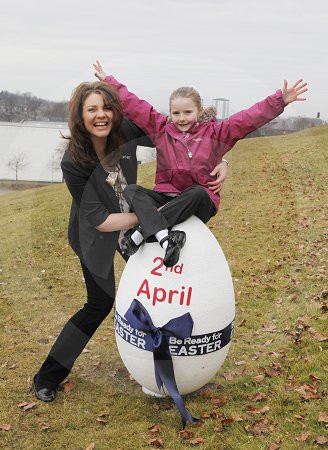 14315013-Pictures Mark Gibson Herald & Times TV weather presenter ...
