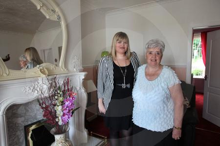 21710689-Weight loss feature : Laura Pettit with Betty Pettit pictured ...