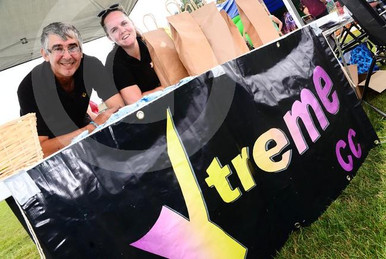 39584463-Ilminster Party in The Park ; Graeme Lawrence and Victoria ...