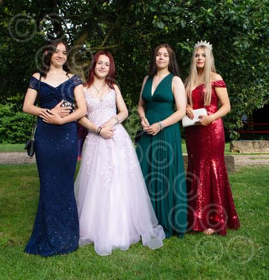 39521791-30 June 2022 Beaminster Year 12 Prom - Newsquest | Newsprints