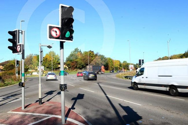 39594500-Junction 25 roundabout motorway roundabout, Blackbrook ...
