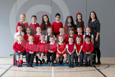 39607394-2022 Primary 1B Class photo CARNTYNE PRIMARY, 38-62 Liberton ...