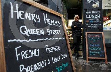 39608002-Lynn Mortimer, owner of Henry Healy on Queen Street, Glasgow ...