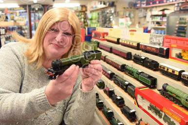 39640740-Owner Anne Martin with a model of the Flying Scotsman, at the ...