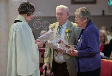 39688531-Alan and Shirley Blake renew their wedding vows on their ...