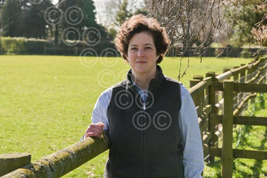 39688557-Kerry Gibb and her daughter Suzannah Long share a flock of ...
