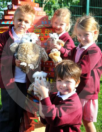 28893779-Pic by Dave Cox First day at school , Haydon Wick school. left ...