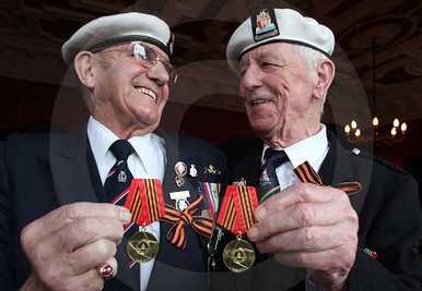 14639000-Second World War Arctic Convoy veterans Bill Bannerman (86 ...